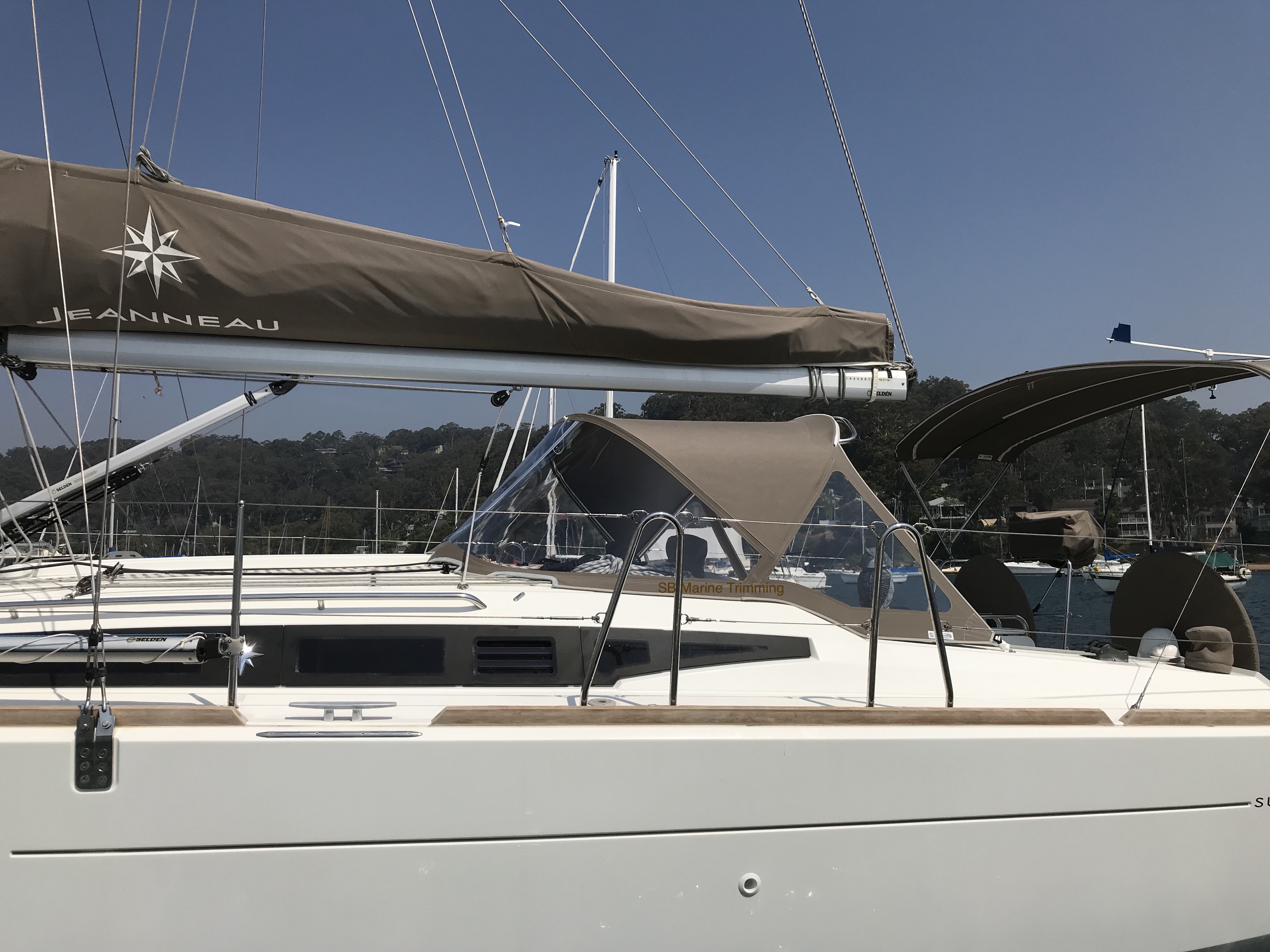 Jeanneau Yachts – SB Marine Trimming